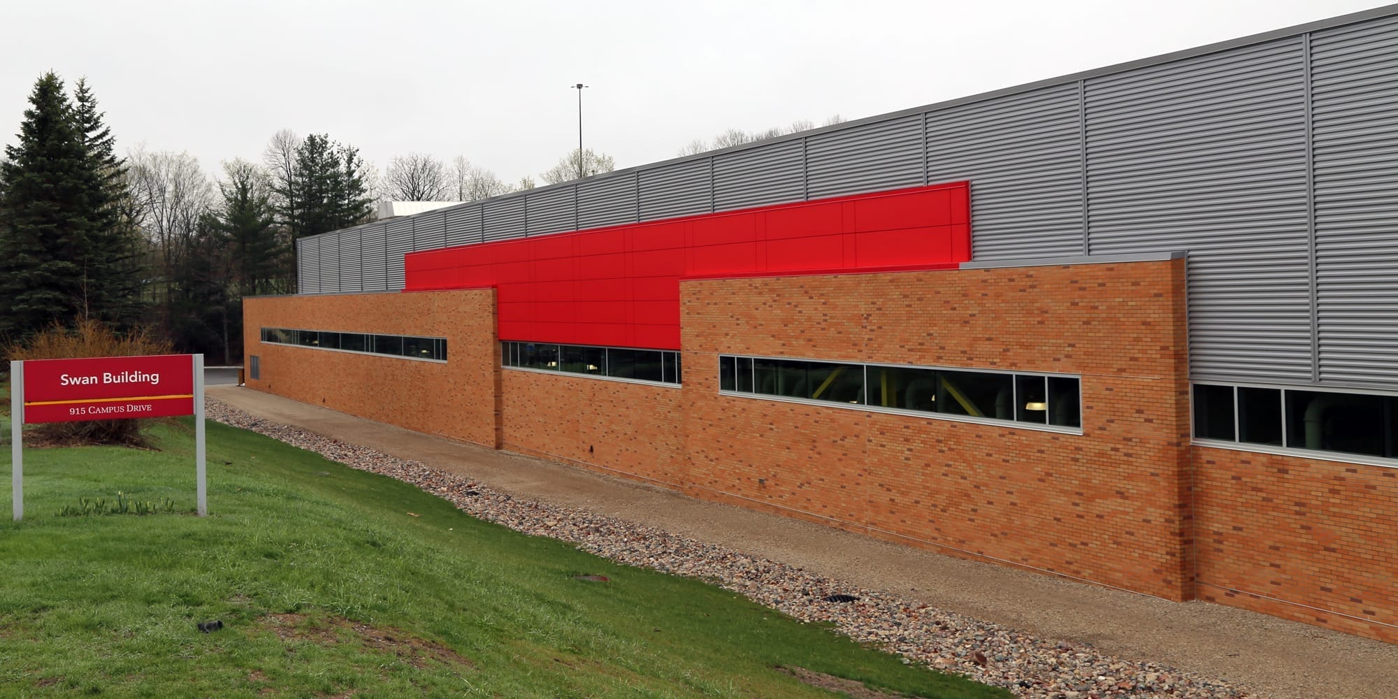 Ferris State University Swan Building - Spalding DeDecker